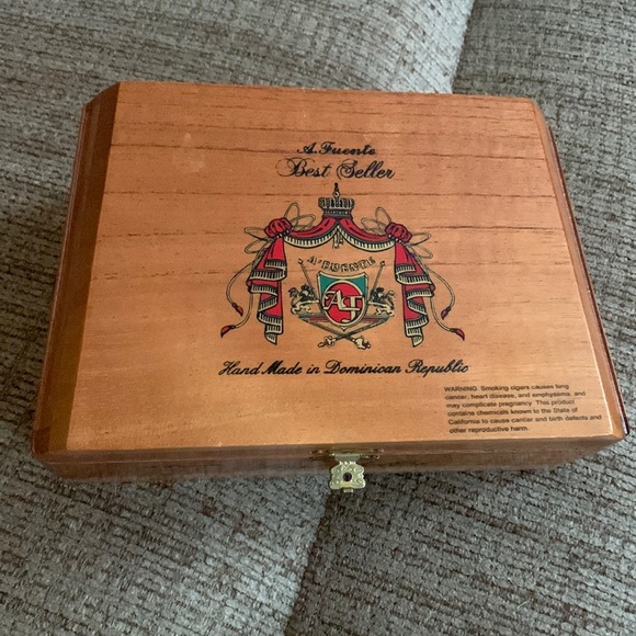 Arturo Fuente | Office | Quality Wooden Cigar Box W Brass Look Hinges ...
